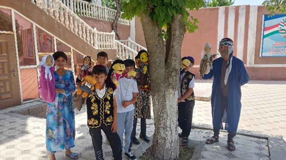 In Tajikistan, children learn about their rights through theatre ...
